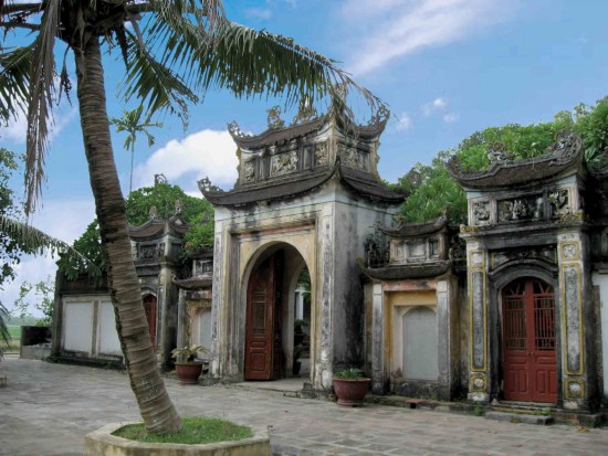 More 10 relics of architecture and arts at national level - Viet Nam ...