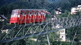 First mountain sightseeing trolley inaugurated - Viet Nam National ...