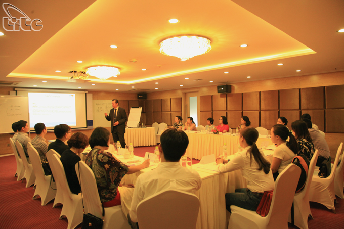 Training course for 4-5 star hotel managers held in Ha Noi - Viet Nam ...