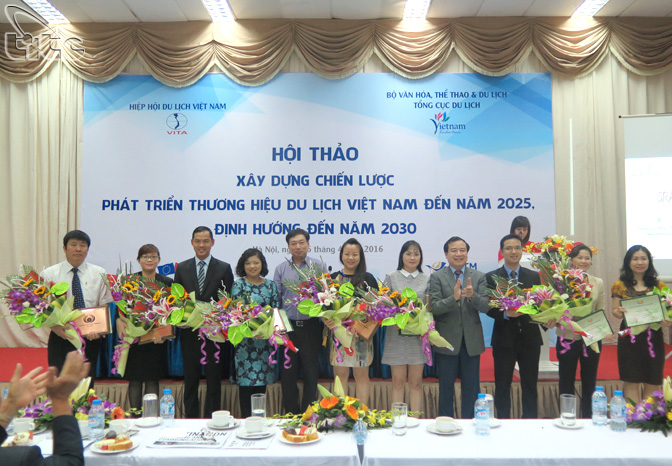 Award Ceremony of ASEAN Green Hotel and ASEAN Homestay - Viet Nam ...