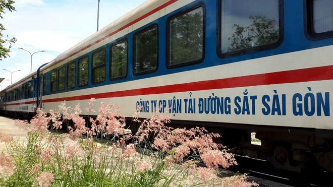 Six high-quality trains to operate on North-South route - Viet Nam ...