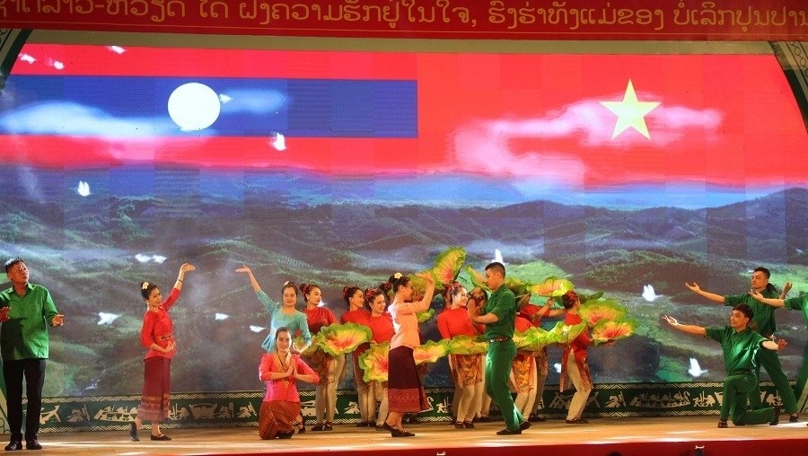 Cultural exchange between Vietnamese and Laos ethnic minorities opens ...