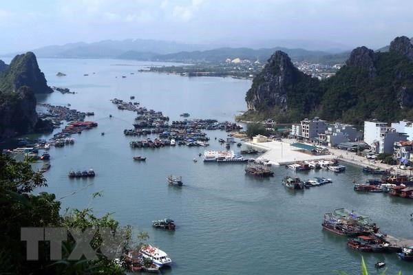 Quang Ninh: Van Don island district develops marine tourism - Viet Nam ...