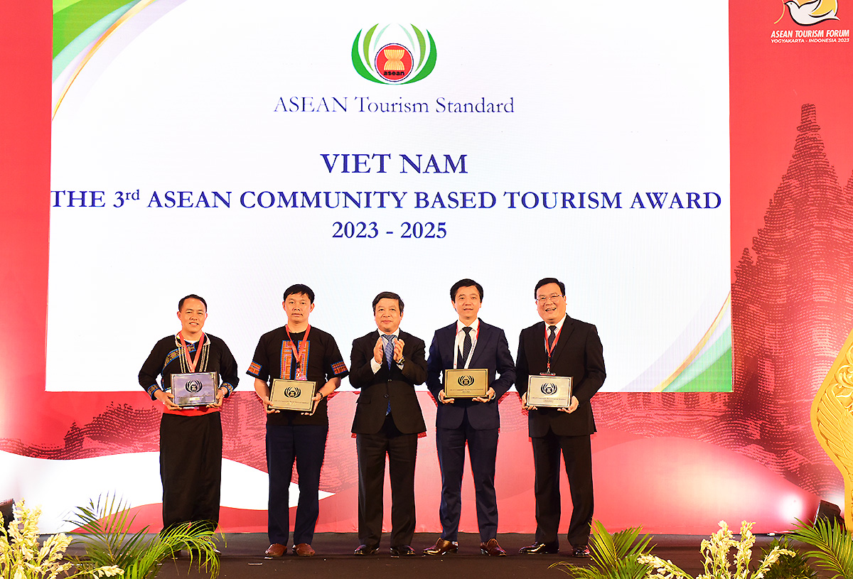 ASEAN Tourism Awards 2023 honours 14 Vietnamese units - Viet Nam ...