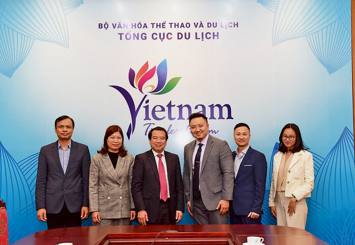 Booking.com expects to cooperate with VNAT to implement the project ...