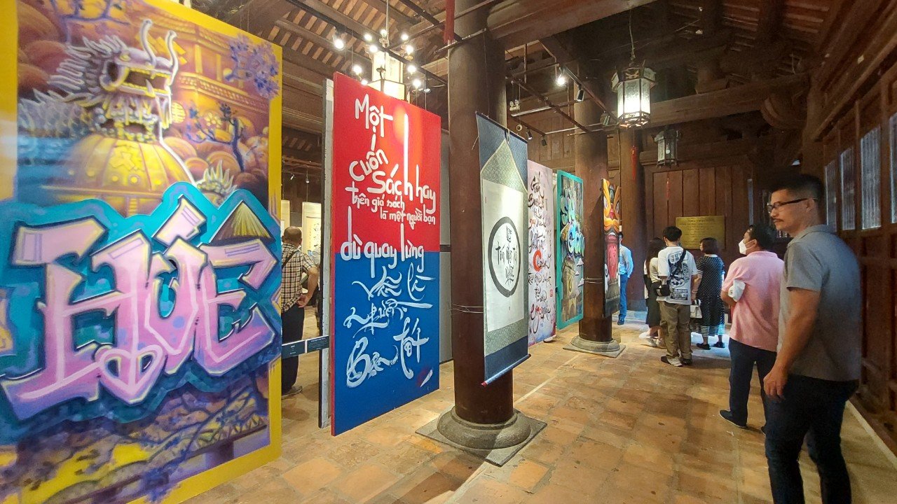Calligraphy meets Graffiti in these beautiful works - Viet Nam National ...