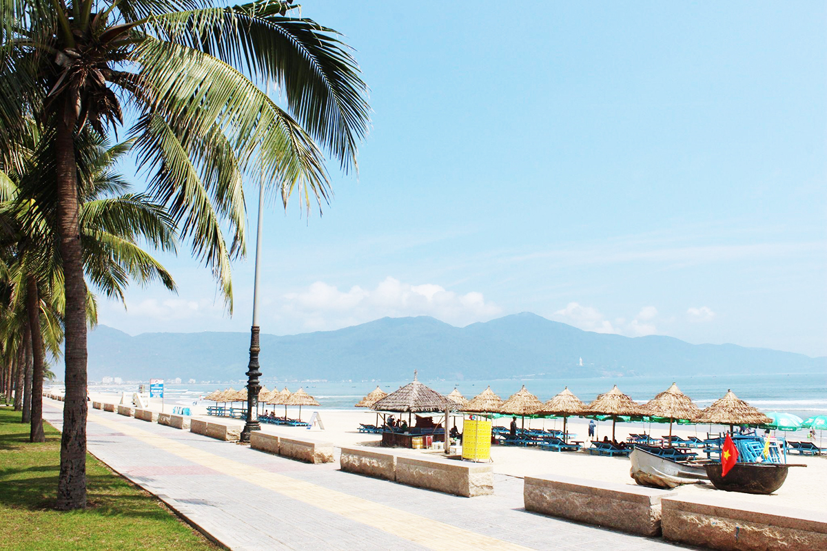 Da Nang Beaches - the lesser-known spots for sunbathe - Viet Nam ...