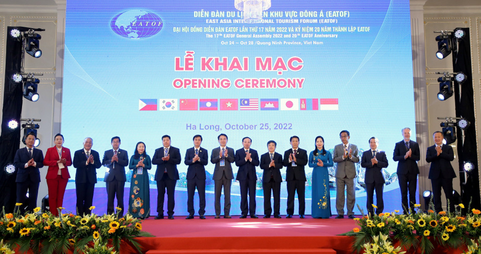 EATOF 17: Join hands to develop and expand the tourism market in the new normal era - Viet Nam ...
