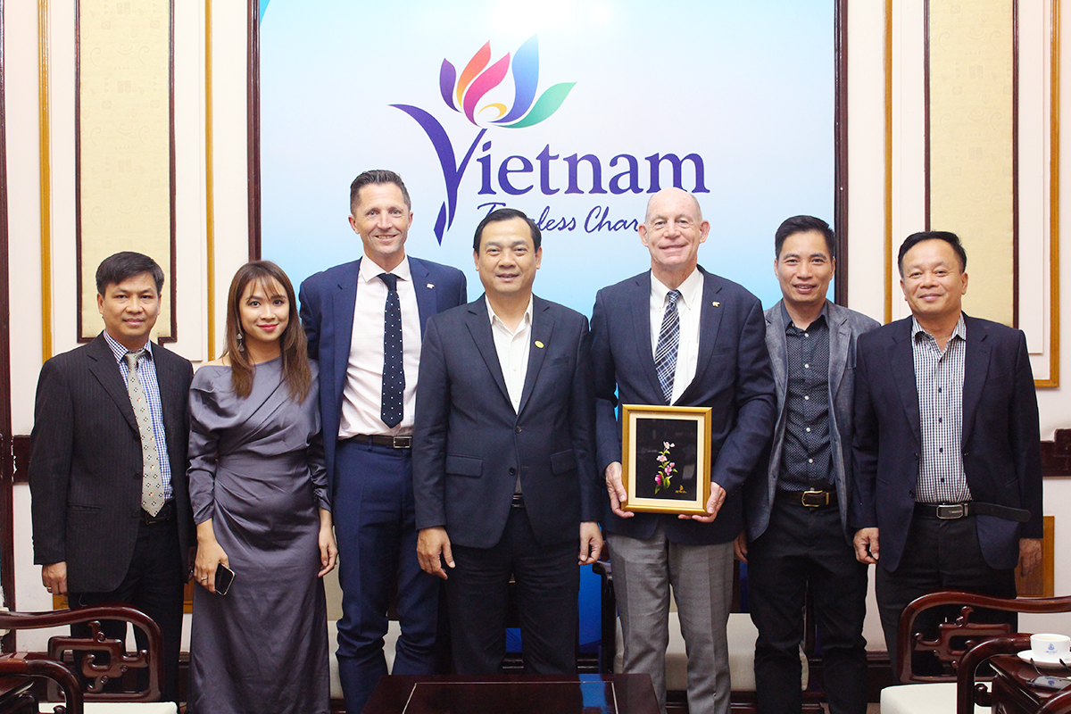VNAT meets up with Nicklaus Design on promoting Vietnam golf tourism to ...