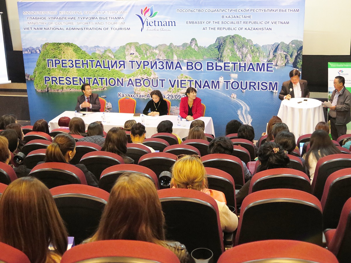 Khanh Hoa Province welcome visitors from Central Asia - ASEAN Tourism ...