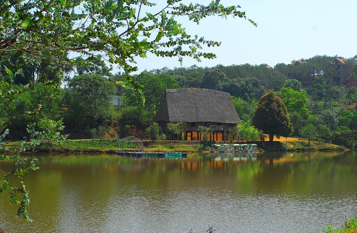 There is amusing and full of mystery Mang Den in Vietnam - Viet Nam ...