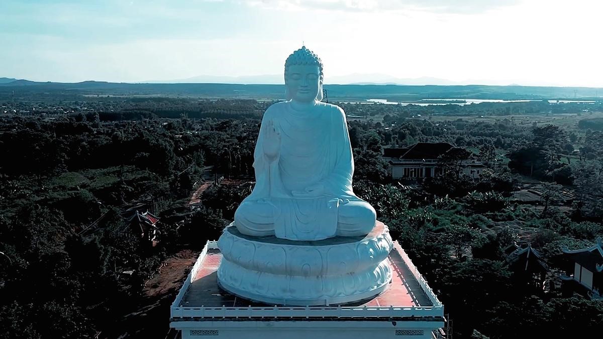 There is amusing and full of mystery Mang Den in Vietnam - Viet Nam ...