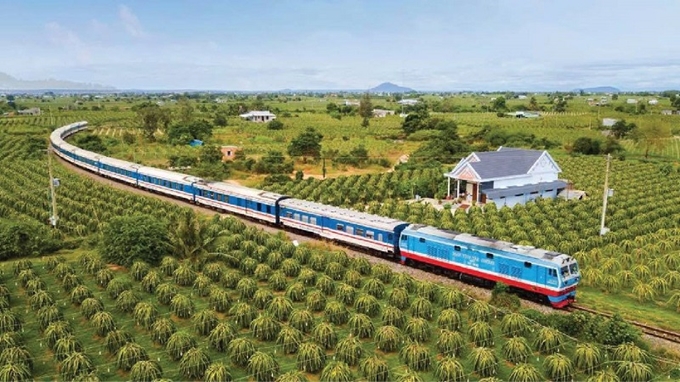 Hanoi – HCMC train ticket priced from US$20 - Viet Nam National ...