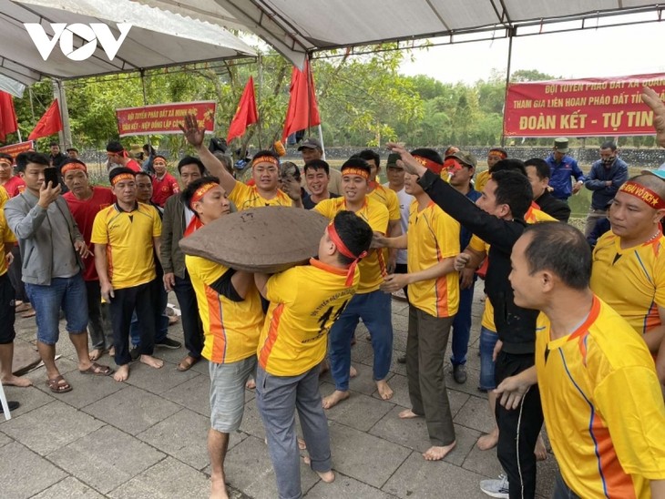 Con Son-Kiep Bac Spring Festival opens - Viet Nam National Authority of ...