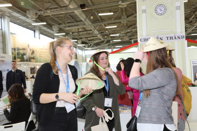 ITB Berlin 2023: ebullient atmosphere at Vietnam tourism booth - Viet ...