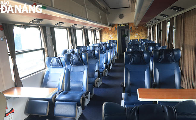 Da Nang Station welcomes first high-quality train from Ha Noi - Viet ...