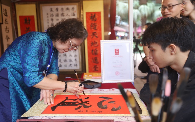 Spring Calligraphy Festival 2023 opened in Hanoi - Viet Nam National ...