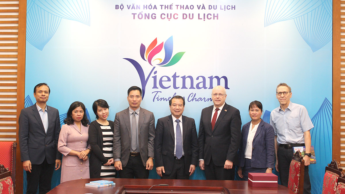 VNAT meeting Ambassador to Finland on tourism cooperation - Viet Nam ...