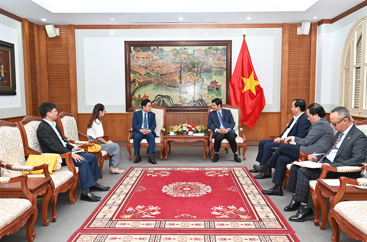 Promoting the role of Vietnam Tourism Ambassador in Korea to promote ...