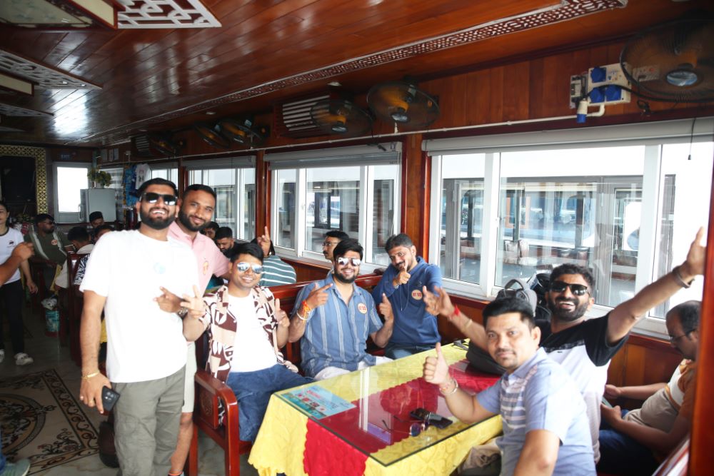 First group of 4,500 Indian tourists visits Ha Long Bay - Viet Nam ...