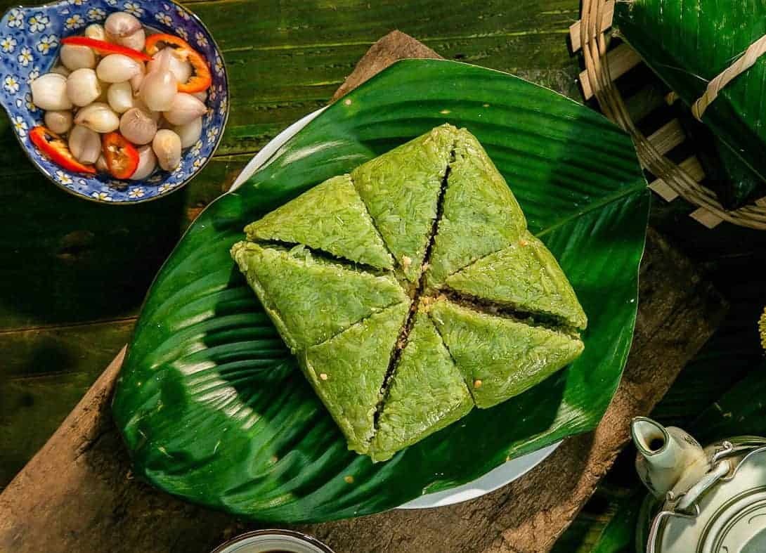 Traditional cakes on Tet holiday throughout three regions in Vietnam ...