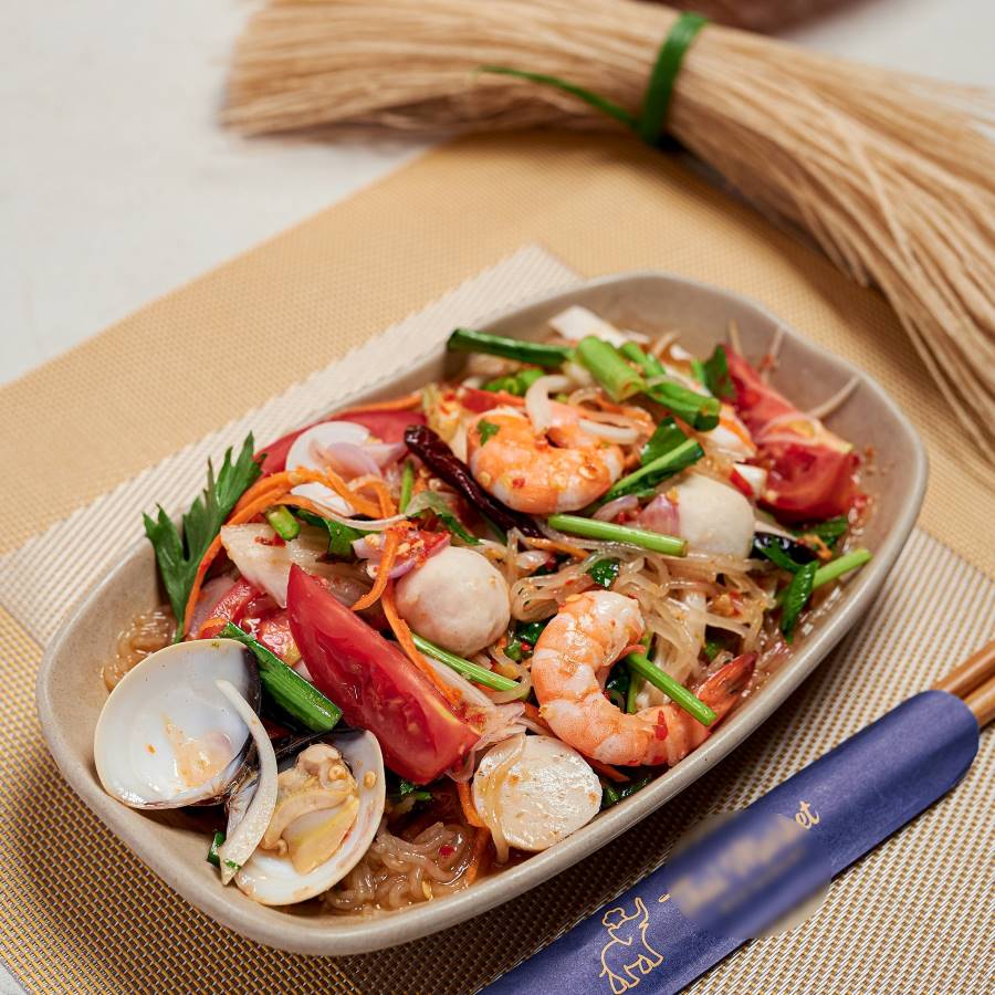 The unique famous dish from Quang Nam: cassava noodle - Viet Nam ...