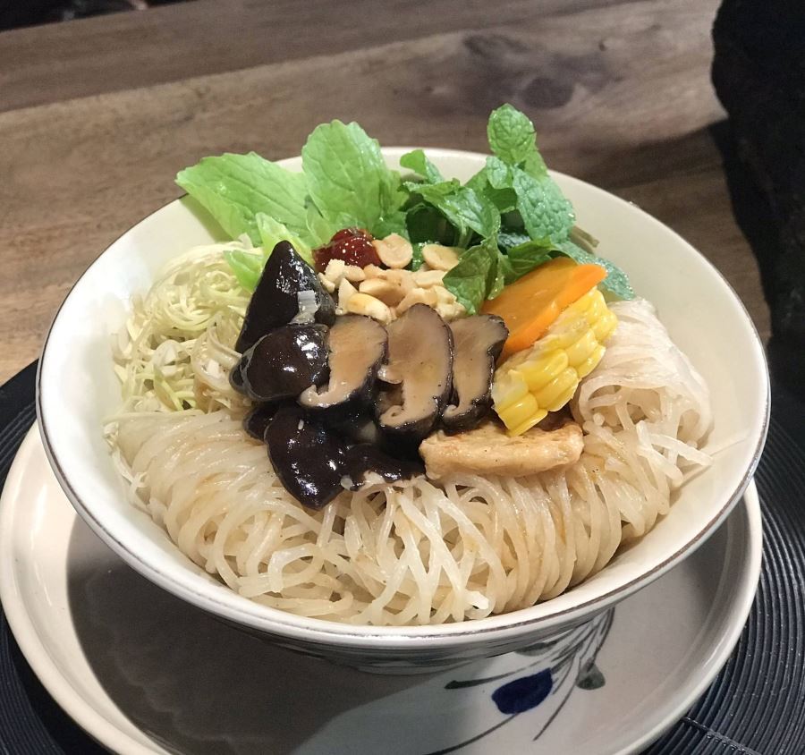 The unique famous dish from Quang Nam: cassava noodle - Viet Nam ...