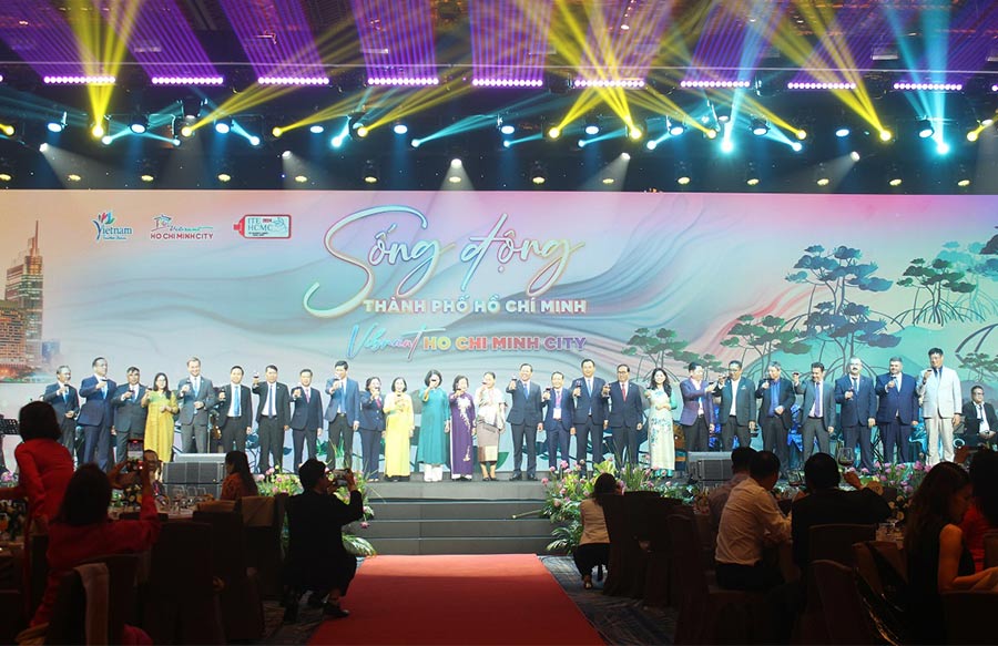 Radiant “Vietnam Night” opens ITE HCMC 2024 - Viet Nam National ...