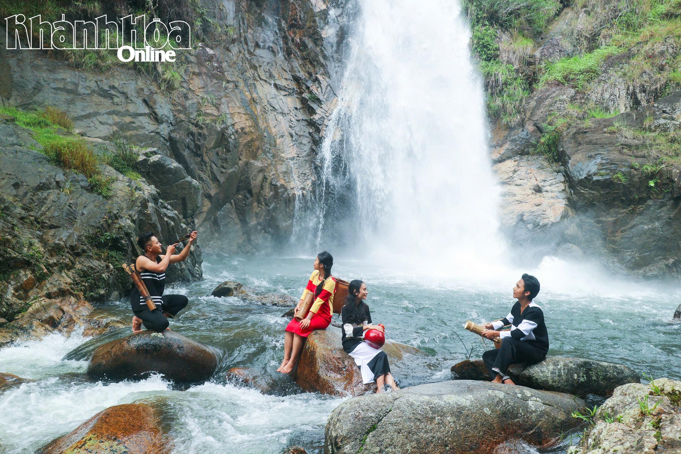 Breathtaking landscapes with vibrant indigenous culture - Viet Nam ...