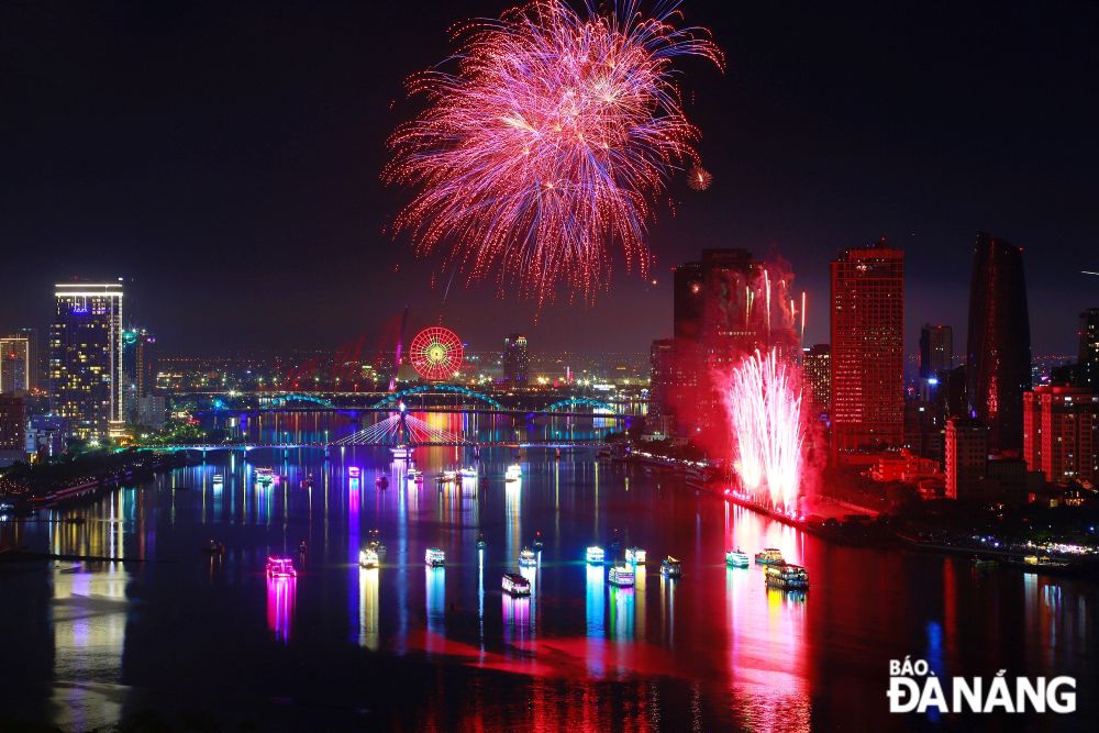 "Legacy of Culture" illuminates Da Nang’s Han River - Viet Nam National ...