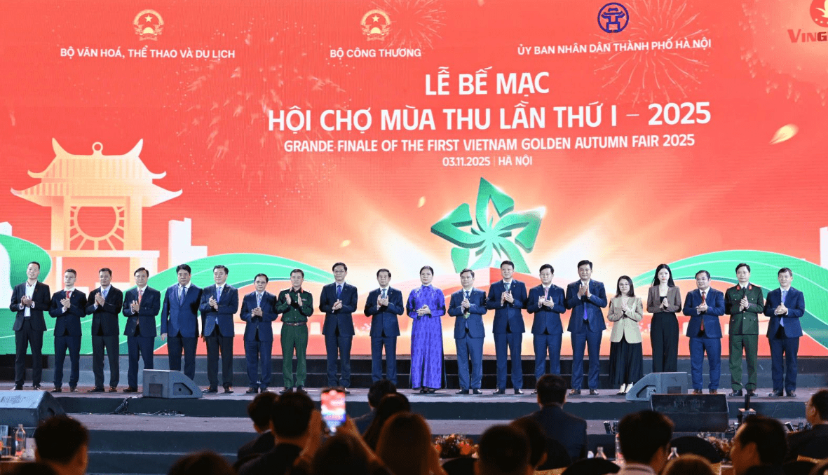 Closing Ceremony of the First Vietnam Golden Autumn Fair - 2025 - Viet ...