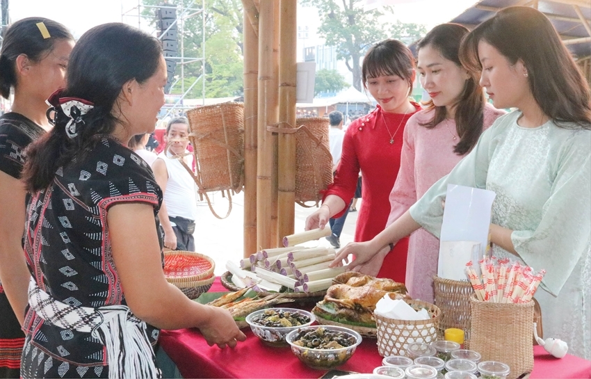 The culinary passport and Hue tourism - Viet Nam National Authority of ...