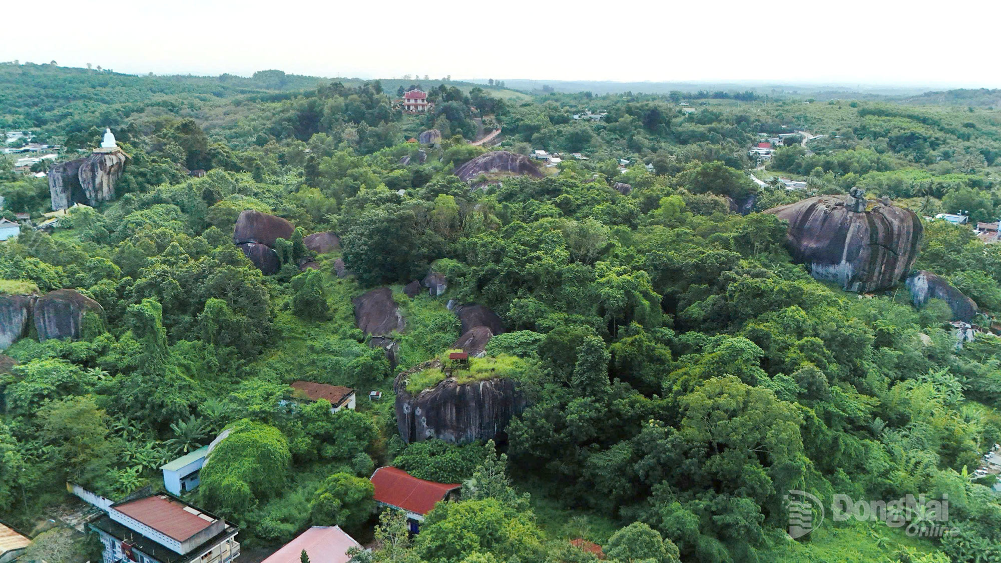 Da Ba Chong - A rock wonder in the heart of Dong Nai land - Viet Nam ...