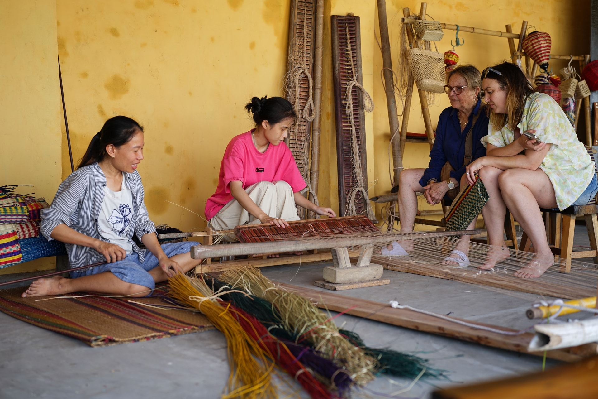 Da Nang: Turning Kim Bong sedge mat weaving craft into unique tourism ...