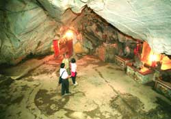 History and aura shroud Cam Mountain - Viet Nam National Authority of ...