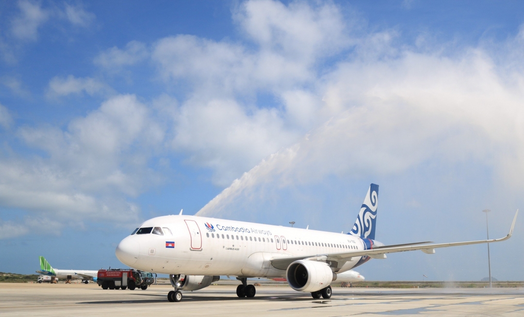 Hãng hàng không Cambodia Airways khai thác đường bay Phnom Penh - Hải Khẩu - Cam Ranh - Cục Du ...
