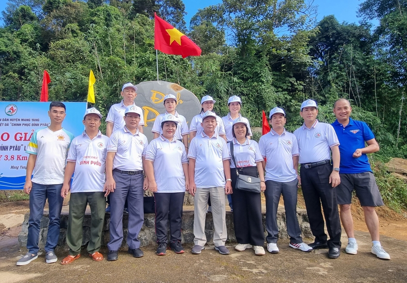 Trải nghiệm thú vị trên đỉnh Pờ Yầu (Gia Lai) - Cục Du lịch Quốc Gia ...