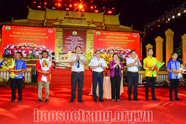 Nhạc Ngũ âm của người Khmer tỉnh Sóc Trăng xác lập kỷ lục Việt Nam ...