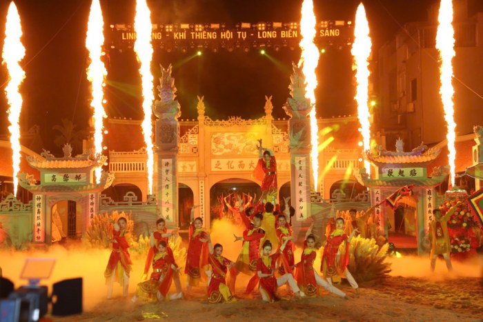 Chương trình nghệ thuật "Linh Lang - Khí thiêng hội tụ - Long Biên tỏa ...