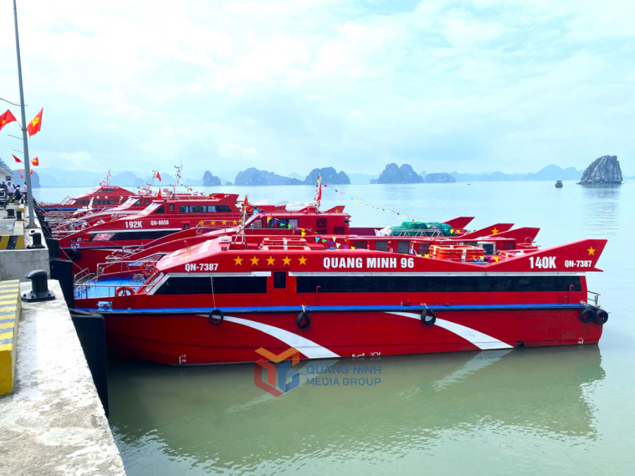 Quảng Ninh đầu tư đội tàu phục vụ du lịch biển đảo - Cục Du lịch Quốc ...